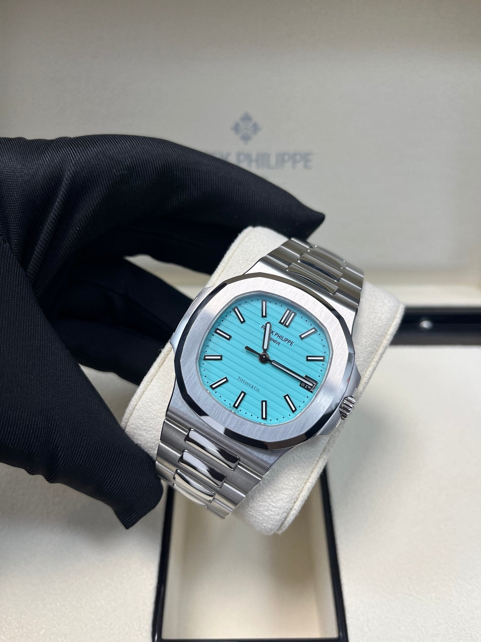 Patek Philippe Nautilus "Tiffany & Co." Blue Dial 5711/1A-018 ...